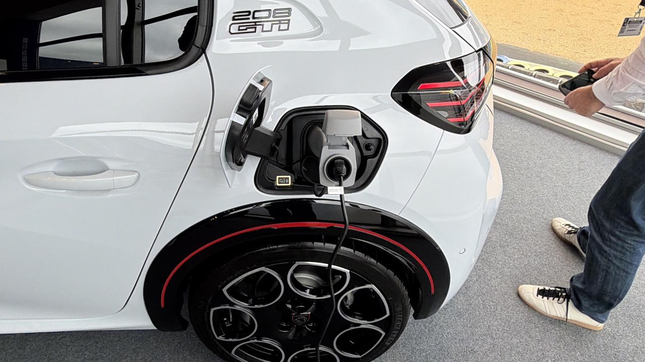 Peugeot 208 GTI kost 41.990 euro: opvallend scherp geprijsd