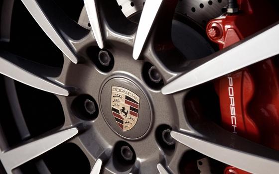 Porsche Boxster S vs Mercedes SLK55 AMG - TopGear