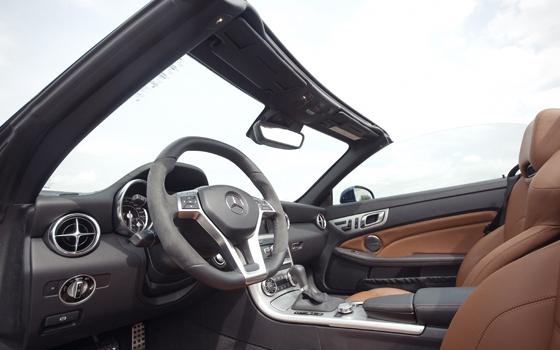 Porsche Boxster S vs Mercedes SLK55 AMG - TopGear