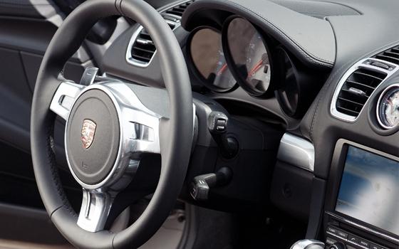 Porsche Boxster S vs Mercedes SLK55 AMG - TopGear