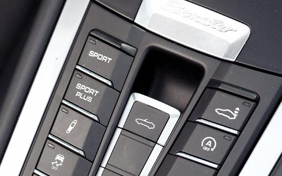 Porsche Boxster S vs Mercedes SLK55 AMG - TopGear