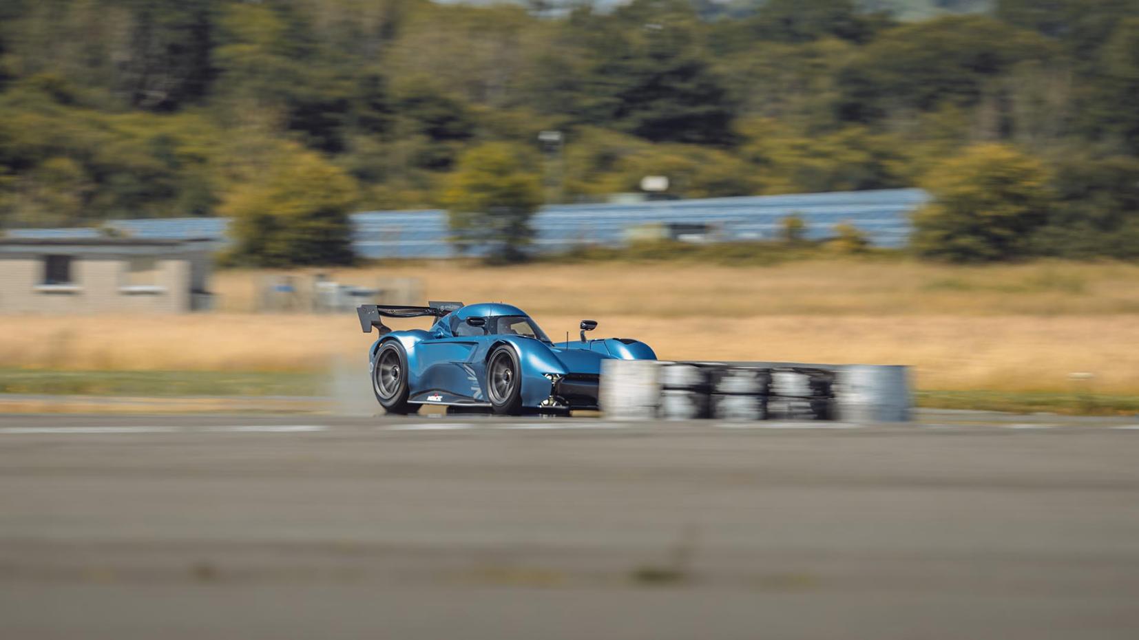 McMurtry Spéirling is de snelste auto op het TopGear circuit - TopGear