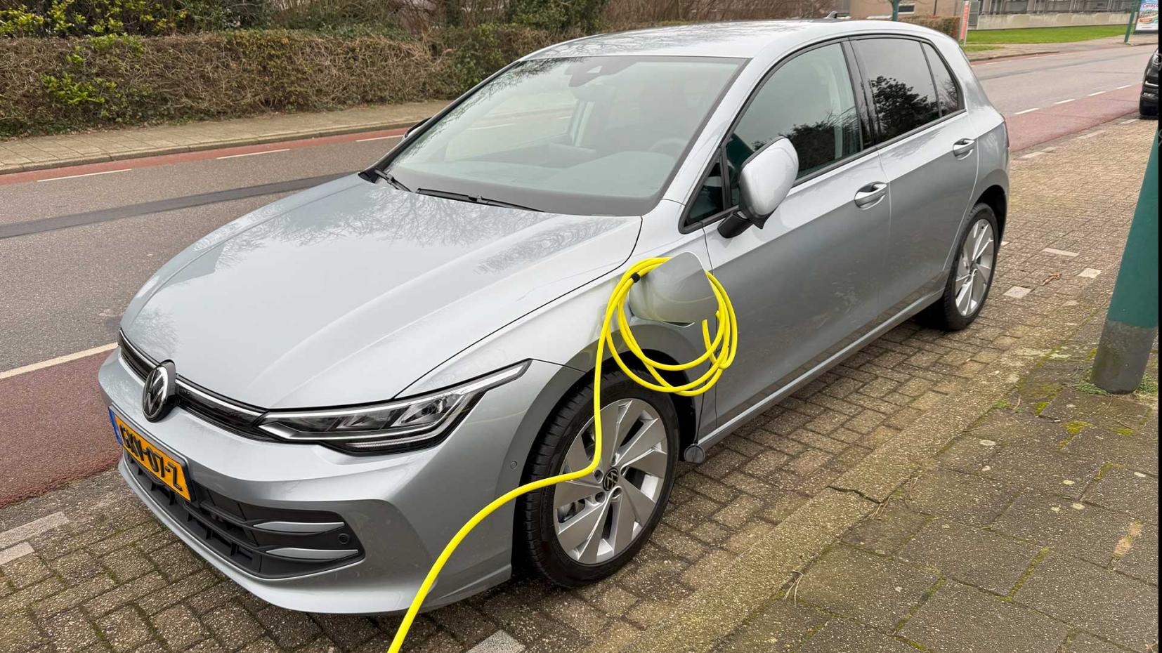 VW Golf eHybrid review (2025): hoe rijdt de PHEV met grote accu?