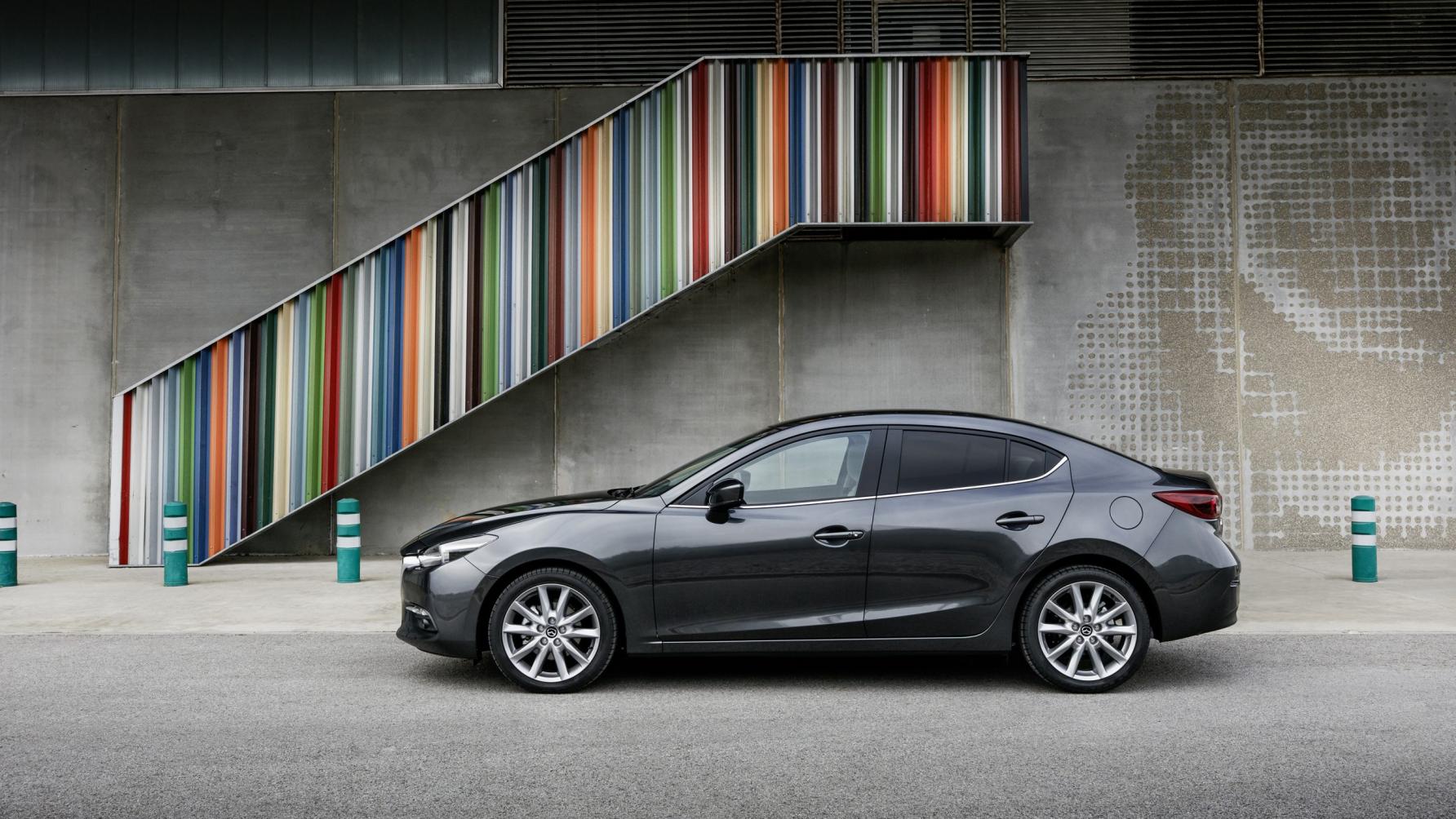 Mazda 3 2017 sedan: 1e rij indruk - TopGear Nederland