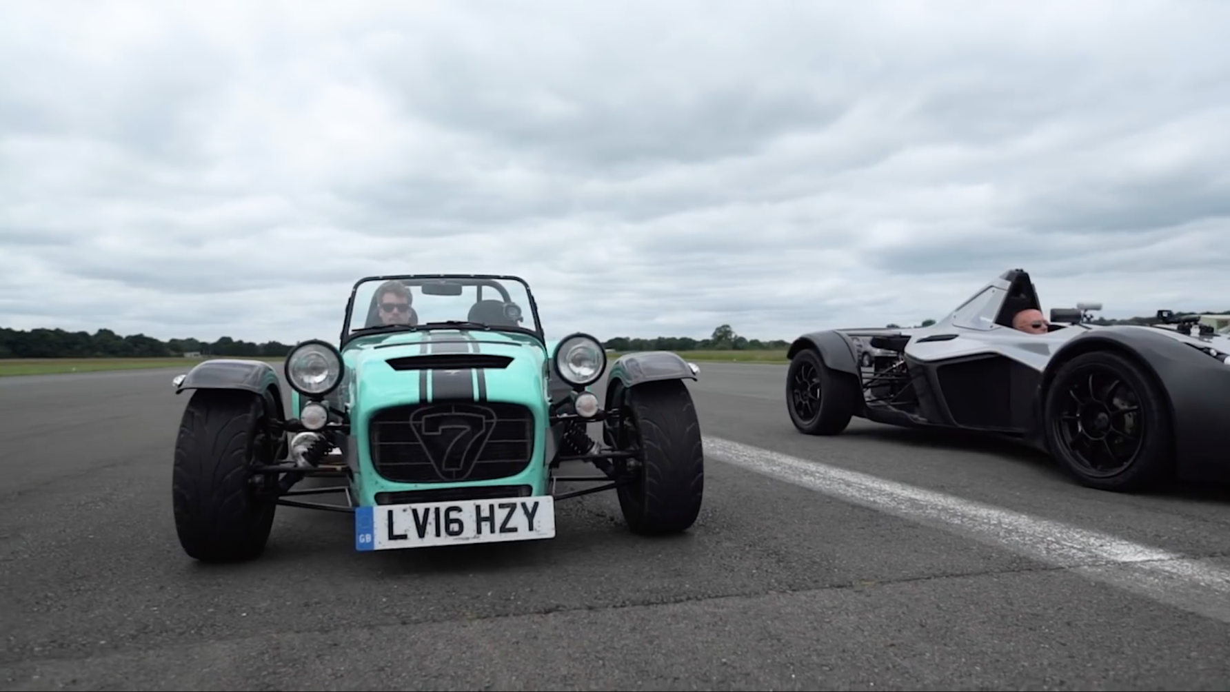 Ariel Atom 3.5 vs Ariel Nomad vs BAC Mono vs Caterham 620S - TopGear