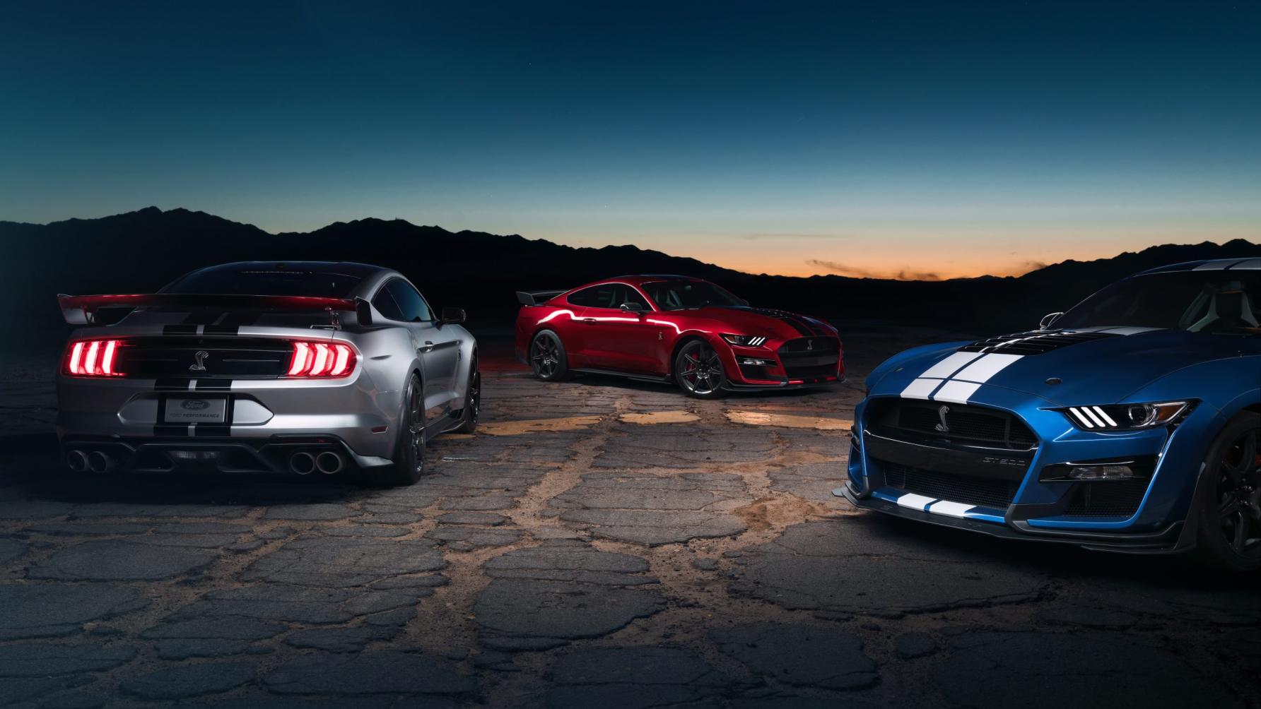 Racestrepen op de Ford Mustang kosten 10.000 dollar - TopGear