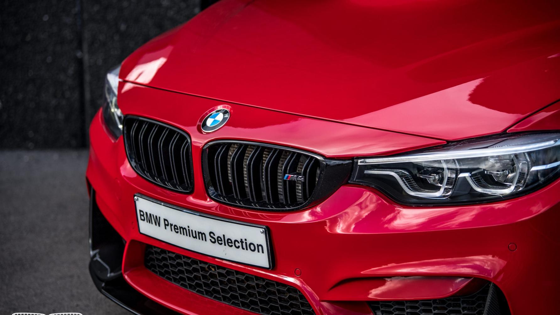 Koop een BMW M4 in de kleur Ferrari Rood - TopGear Nederland