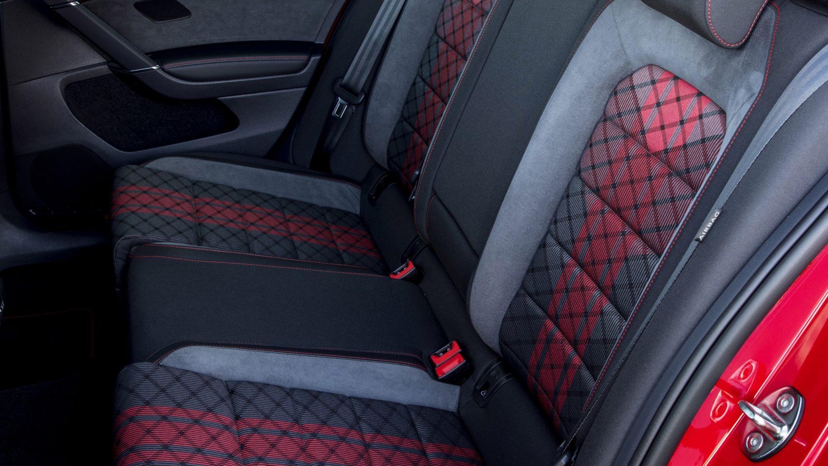 Volkswagen Golf GTI TCR - rijtest en specificaties - TopGear