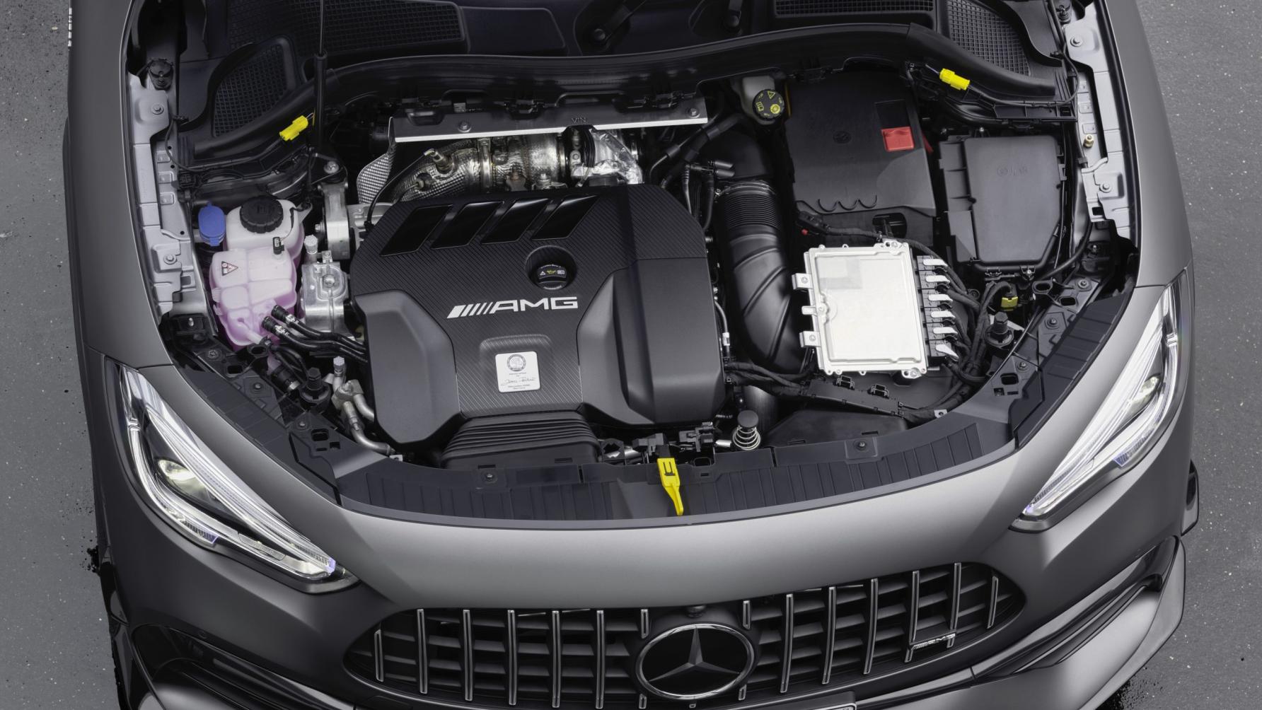 Mercedes-AMG GLA 45 S is hoog en heet - TopGear Nederland