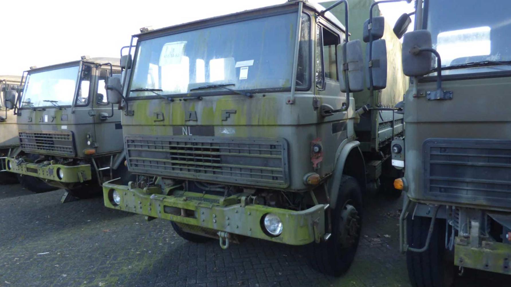 Bied jij op oude Mercedes G-klasses en DAF'jes van Defensie?