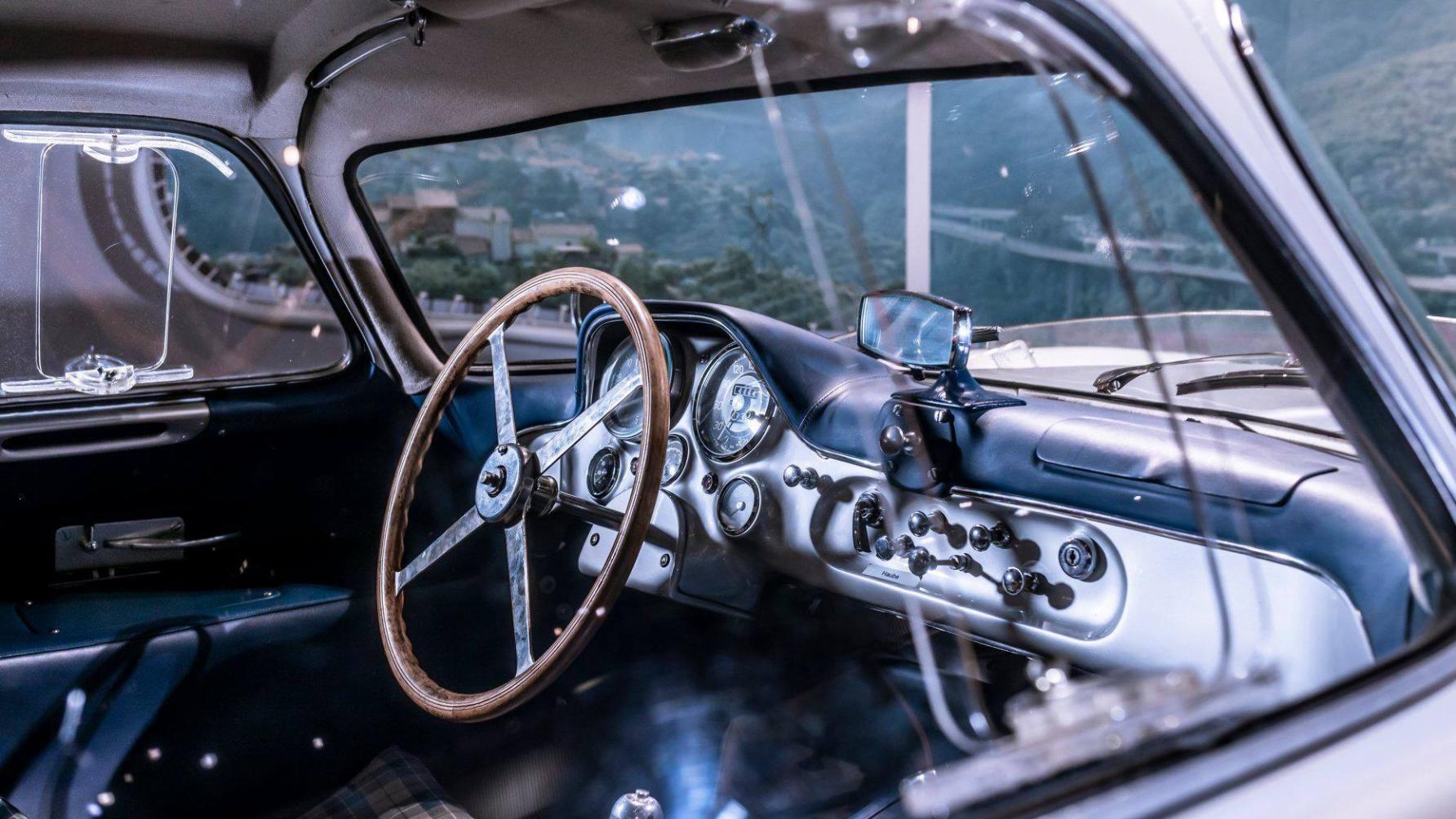 Het record voor de duurste auto ooit verkocht is naar verluidt verpletterd