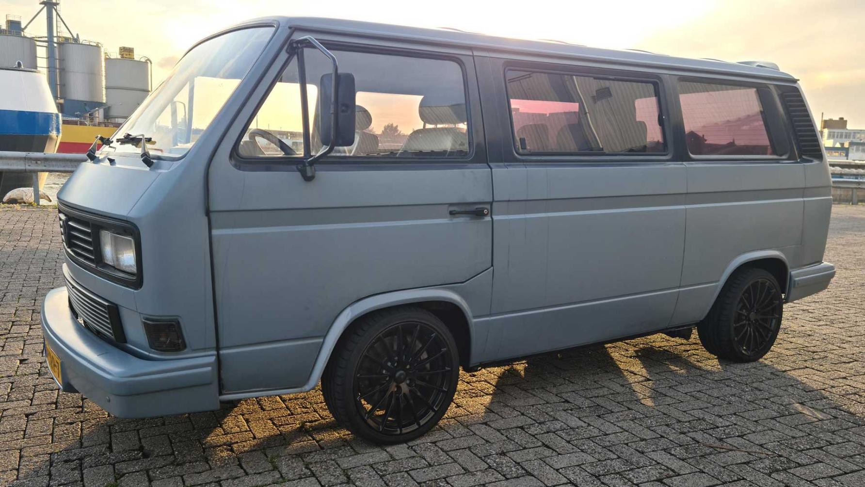Kooptip: Volkswagen Transporter T3 met een Audi-V8 - TopGear