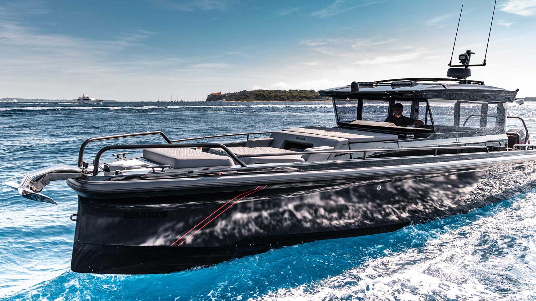 De nieuwste boot van Brabus heeft 900 pk en is perfect voor slechteriken