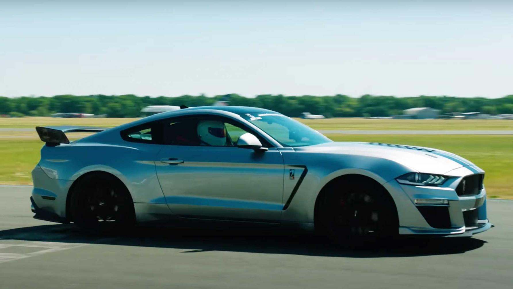 The Stig rijdt een getunede Ford Mustang met 850+ pk - TopGear