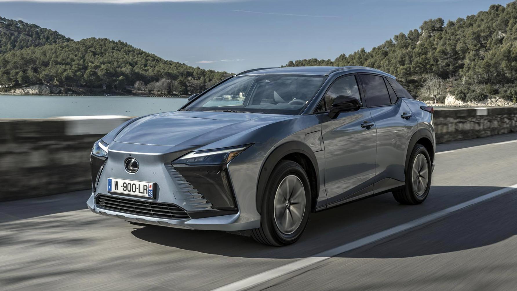 Lexus RZ 450e review (2023): Hoe rijdt de eerste volbloed-EV?