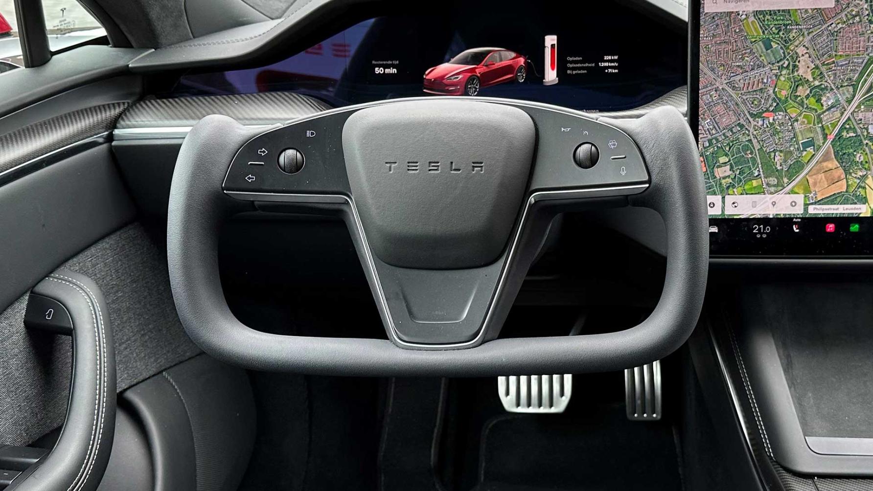 Eigenaren hebben klacht over 'worm' in het stuur van Tesla