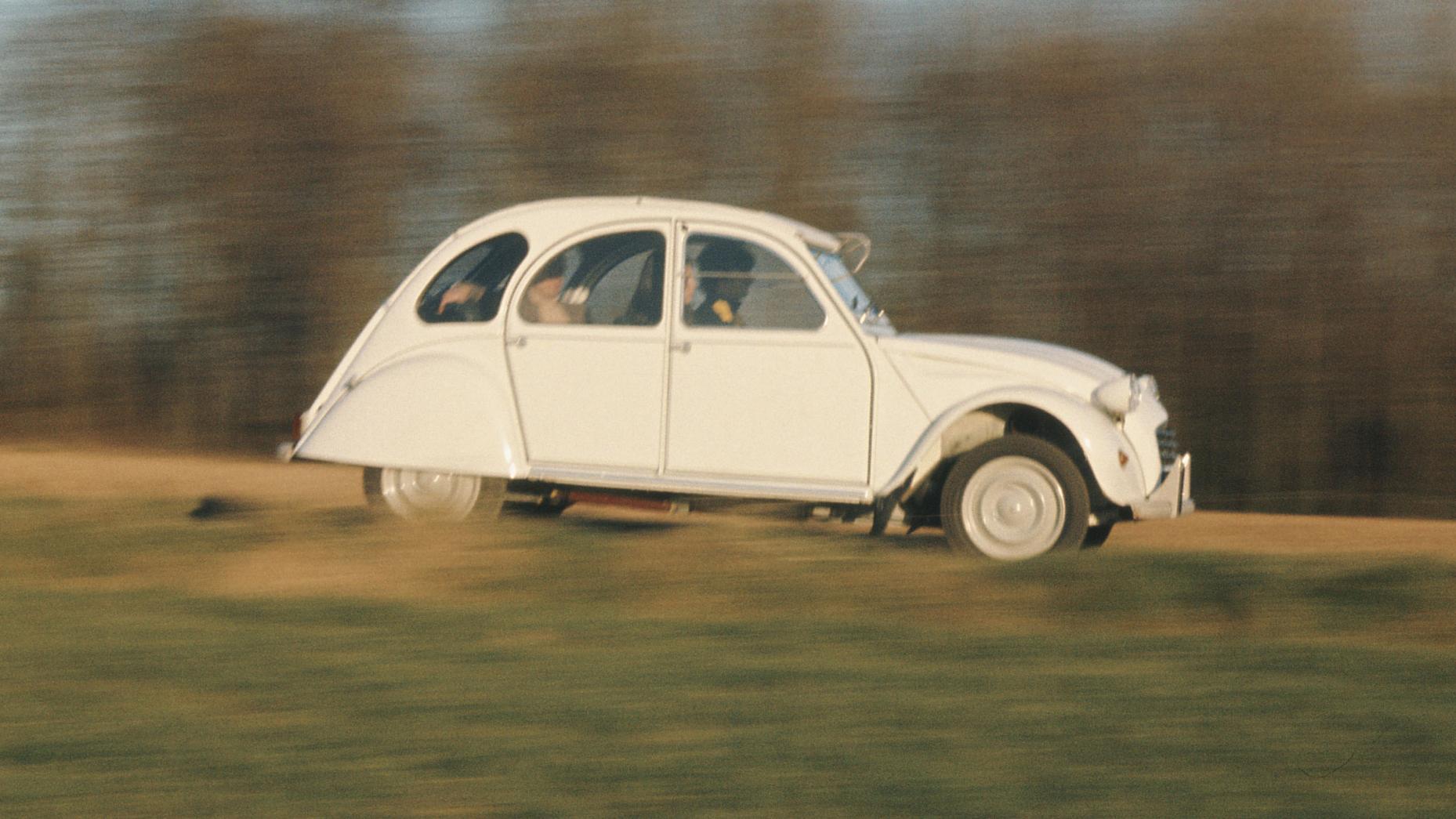 Alles wat je moet weten over de Citroën 2CV - TopGear Nederland