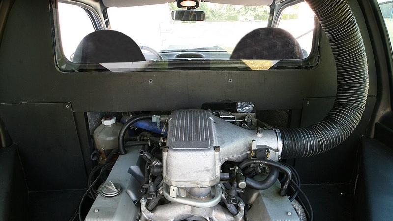 Renault Twingo V8 Trophy is een dikbil - TopGear Nederland