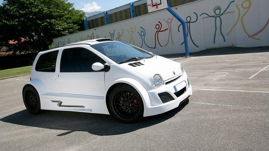 Renault Twingo V8 Trophy is een dikbil - TopGear Nederland