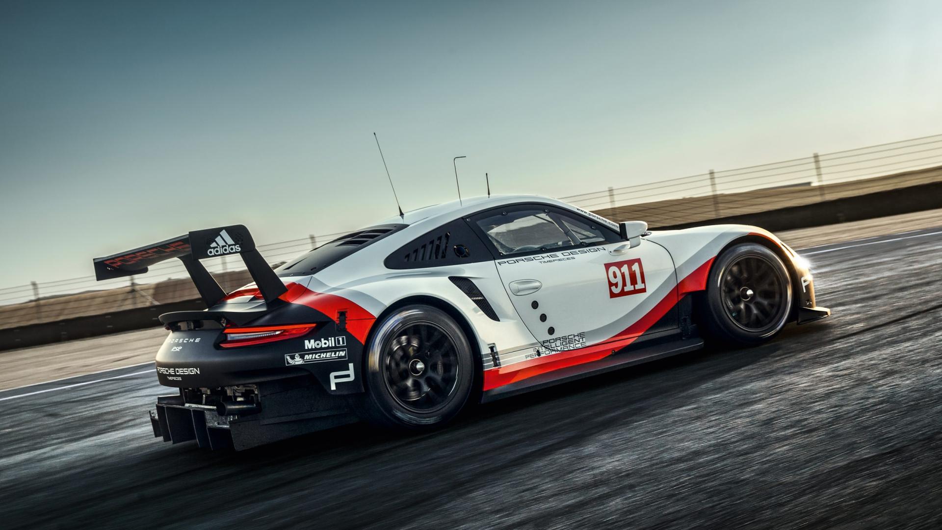 De Porsche 911 RSR is een heidense middenmotorcreatie