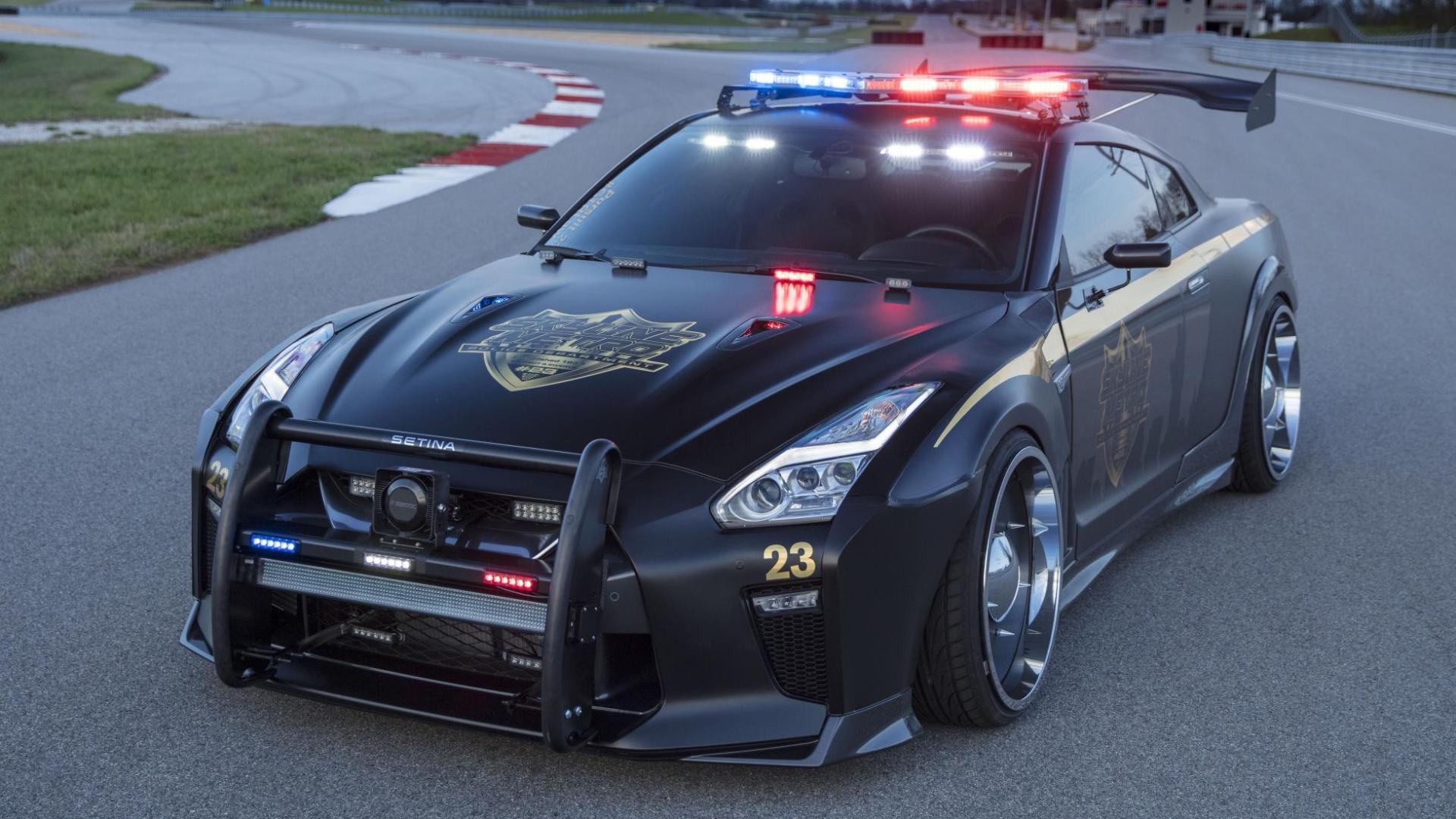 Copzilla is een boevenvangende Nissan GT-R - TopGear Nederland