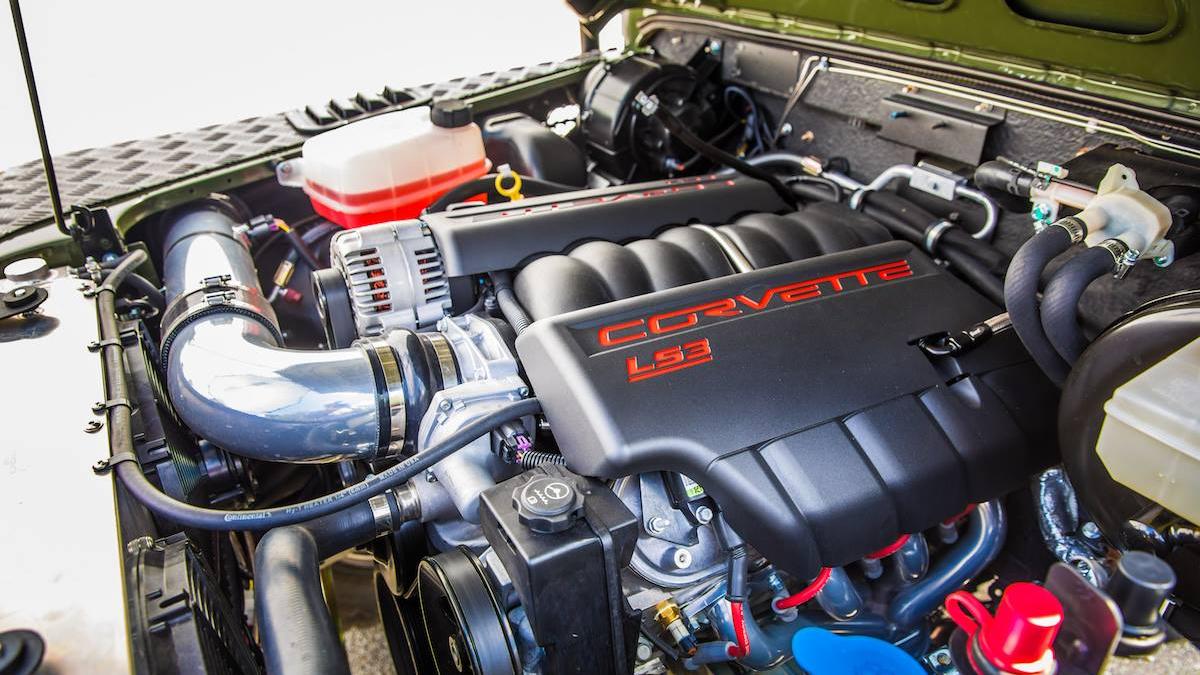 Land Rover Defender met Corvette-V8 - TopGear Nederland