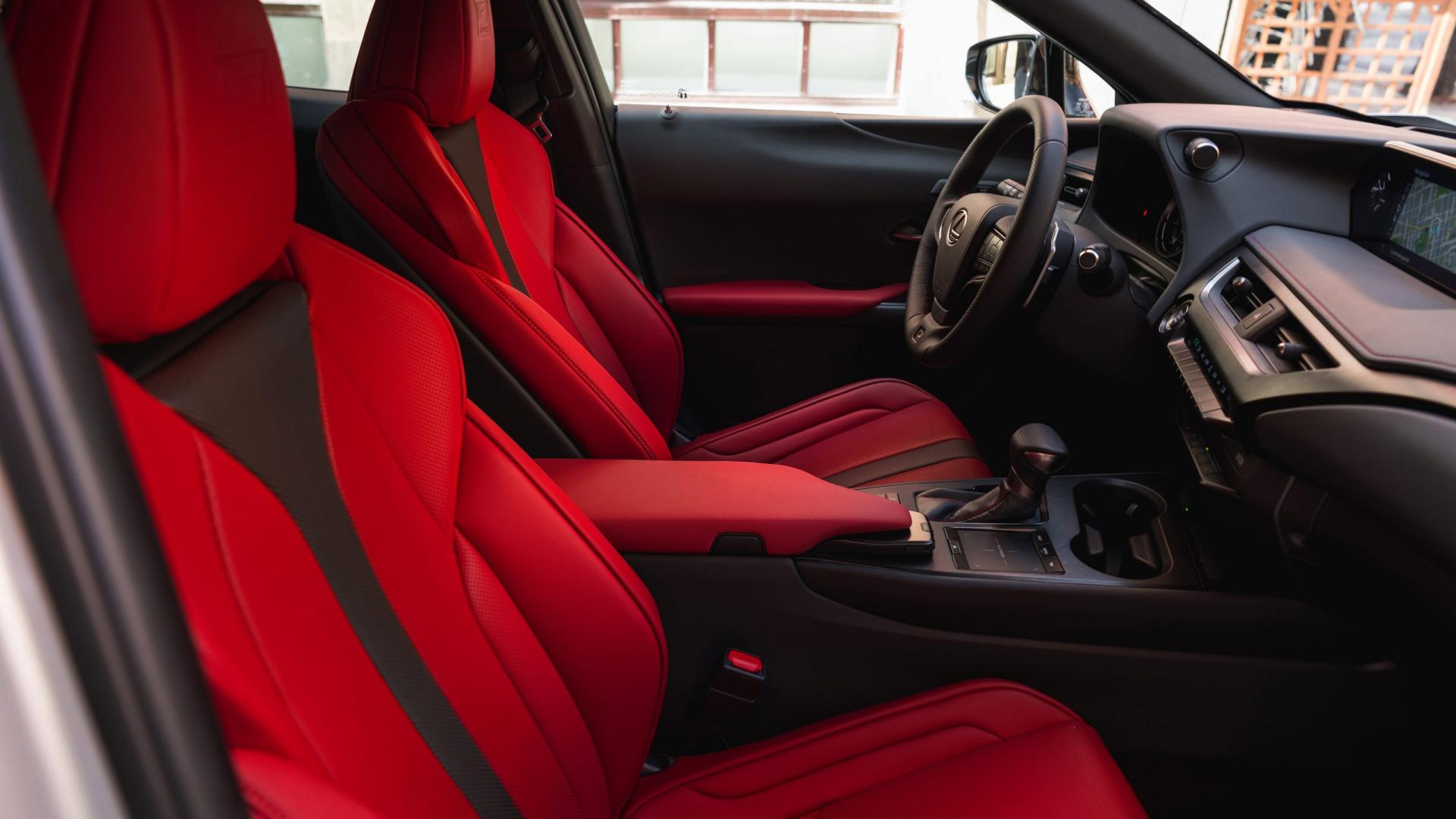 Lexus UX heeft een leeftijdslimiet - TopGear Nederland