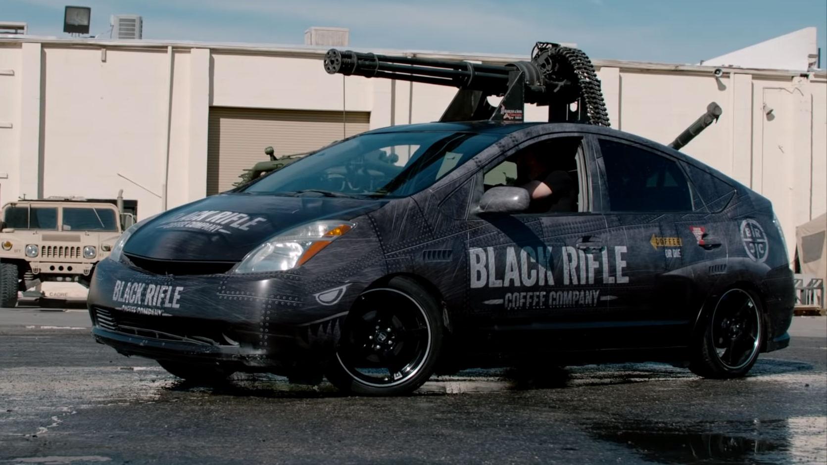 Amerikanen monteren F16-gun op Prius - TopGear