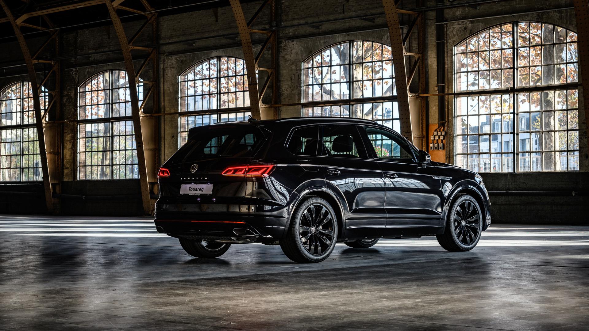 Volkswagen Touareg R-Line Black Style is intimiderend - TopGear