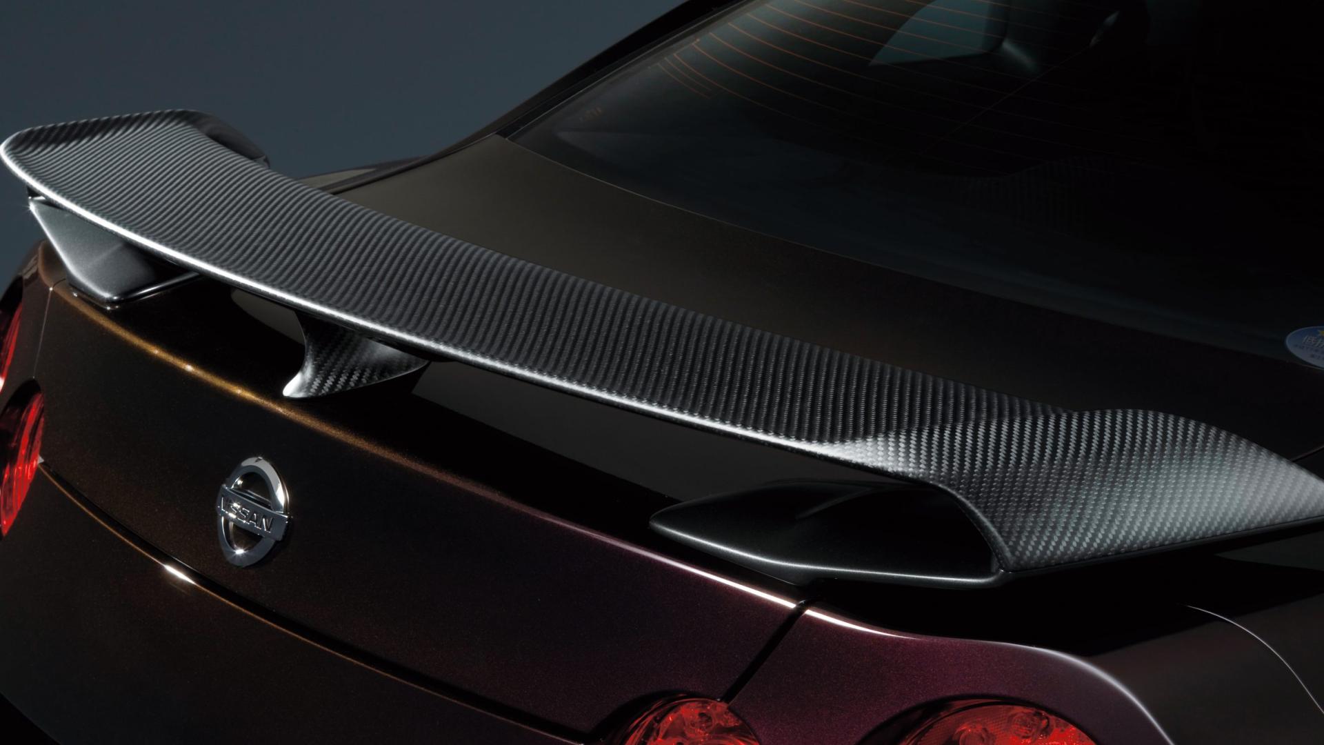 Nissan GT-R in Midnight Opal is voor speciale gelegenheden - TopGear