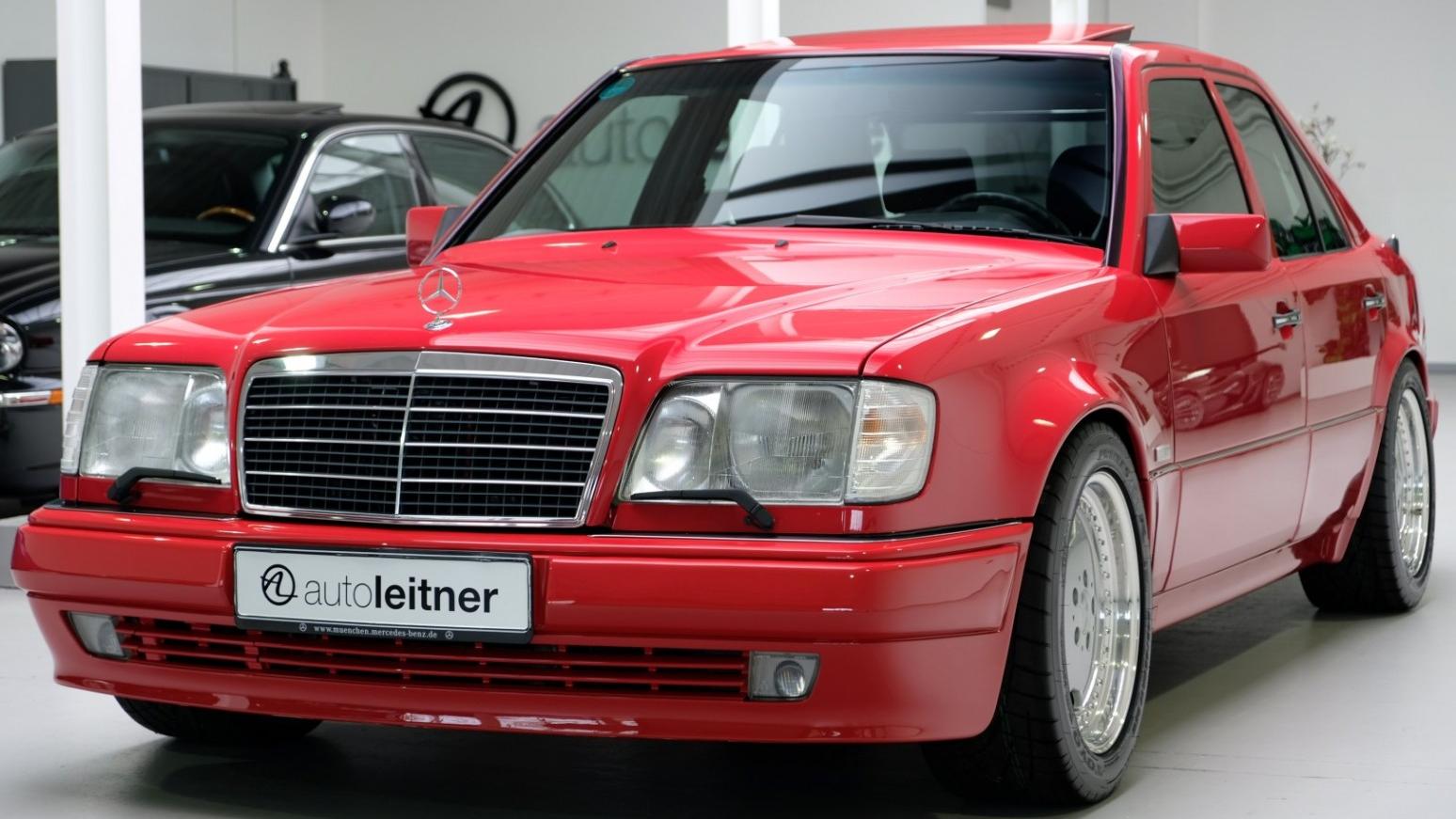 Tweemaal Mercedes E 60 AMG te koop - TopGear Nederland