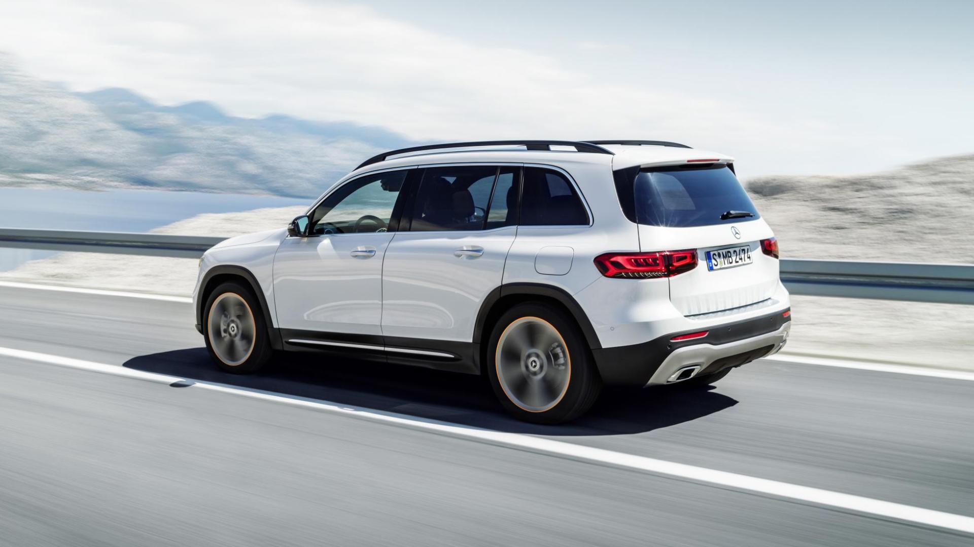 Mercedes GLB (2019) is officieel. Bekijk de foto's en specs - TopGear