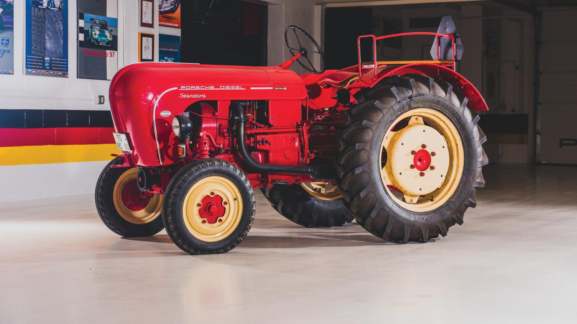 Deze Porsche-tractor is redelijk betaalbaar op de veiling - TopGear ...