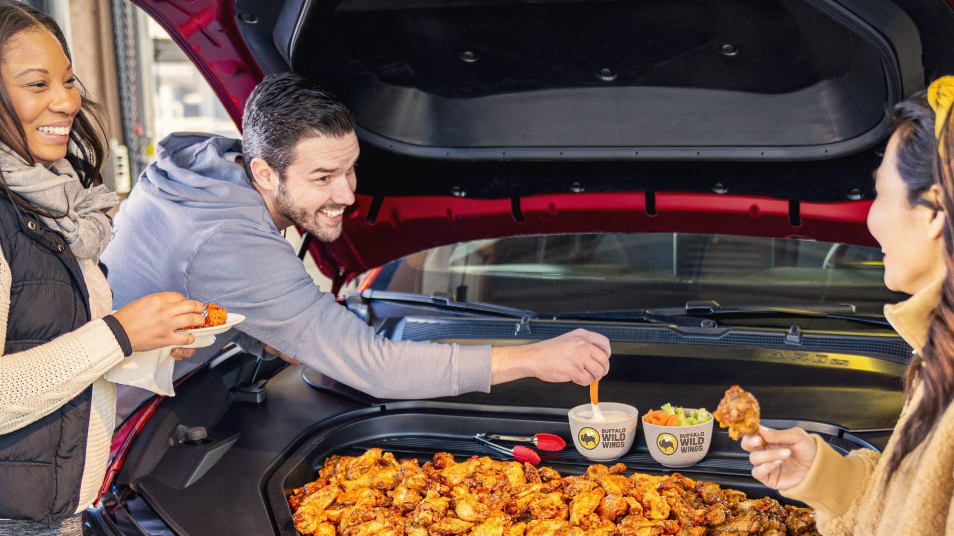 Frunk van de Ford Mustang Mach-E: 1.000+ hotwings - TopGear