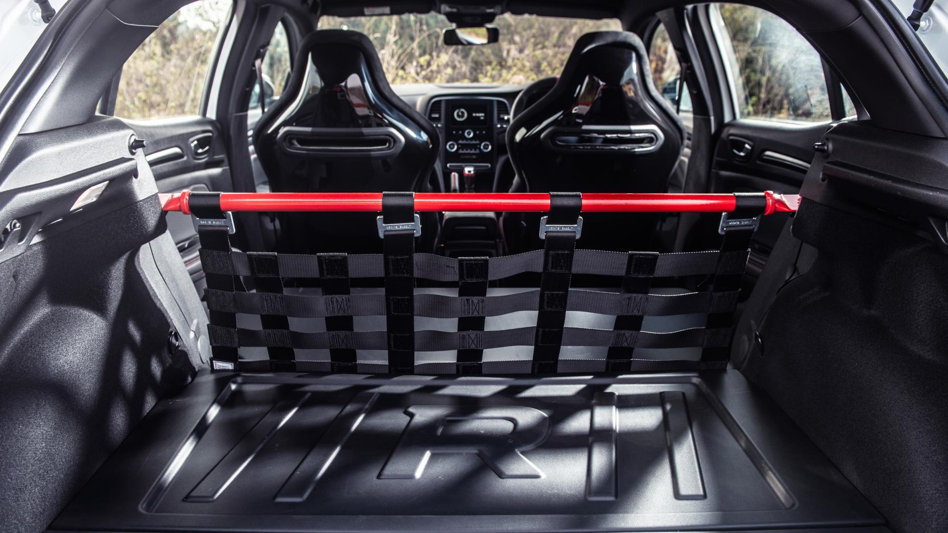 Mégane R26.R vs Mégane Trophy-R - TopGear