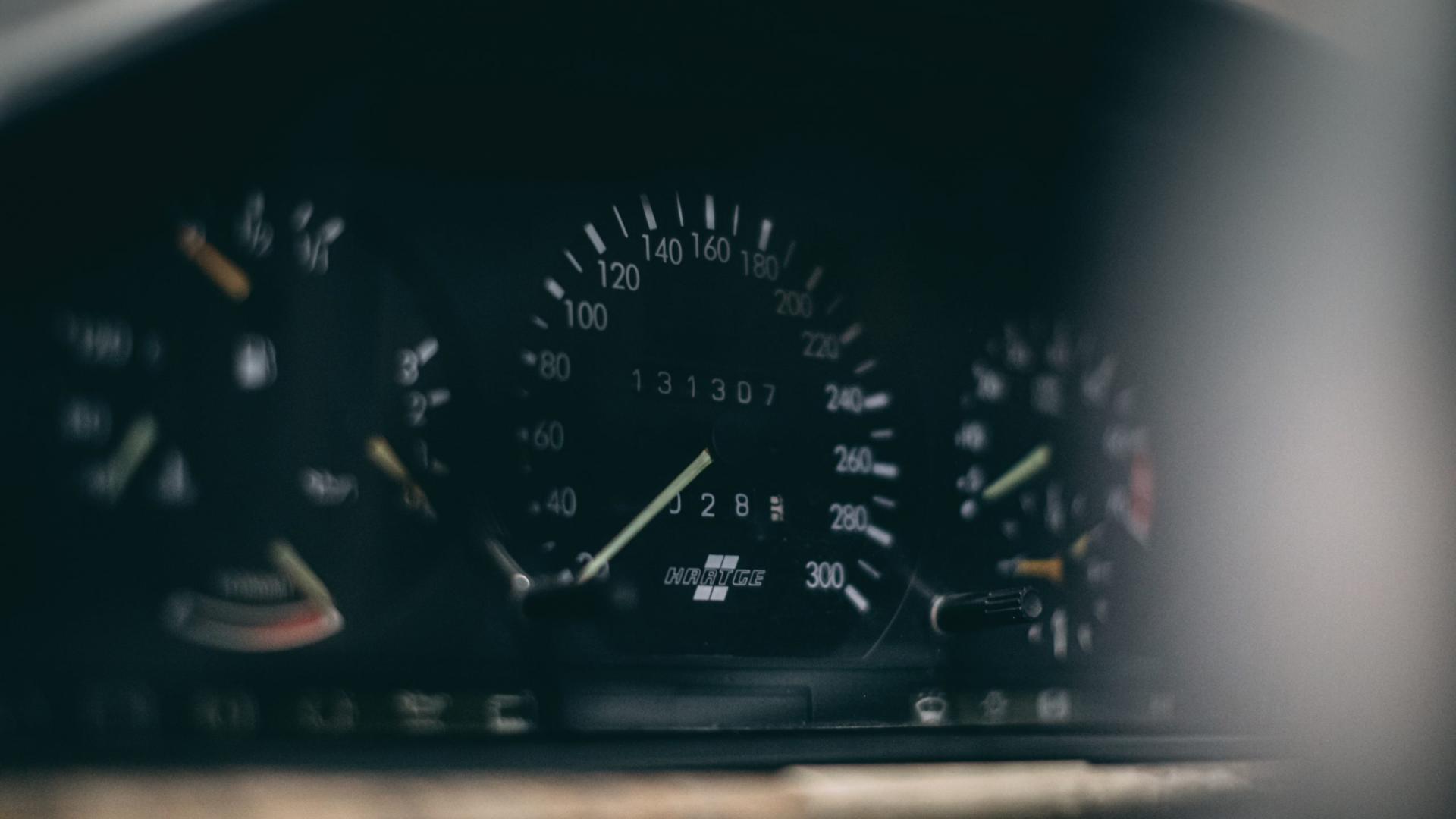 Kooptip: Mercedes 300E met BMW M1-motor - TopGear Nederland