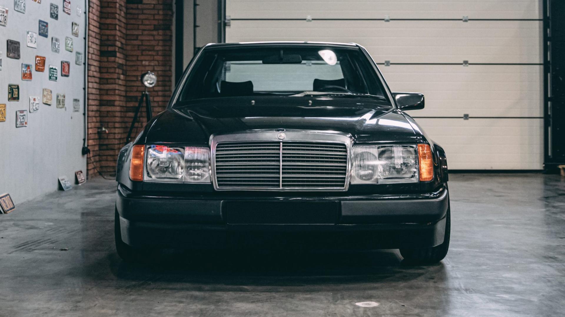 Kooptip: Mercedes 300E met BMW M1-motor - TopGear Nederland