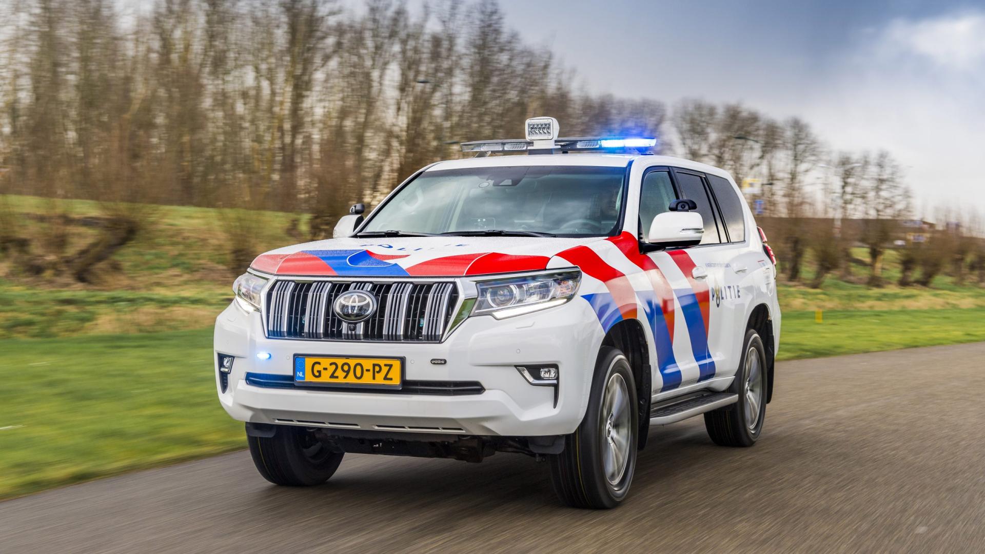 Toyota Hilux en Land Cruiser voor politie - TopGear Nederland