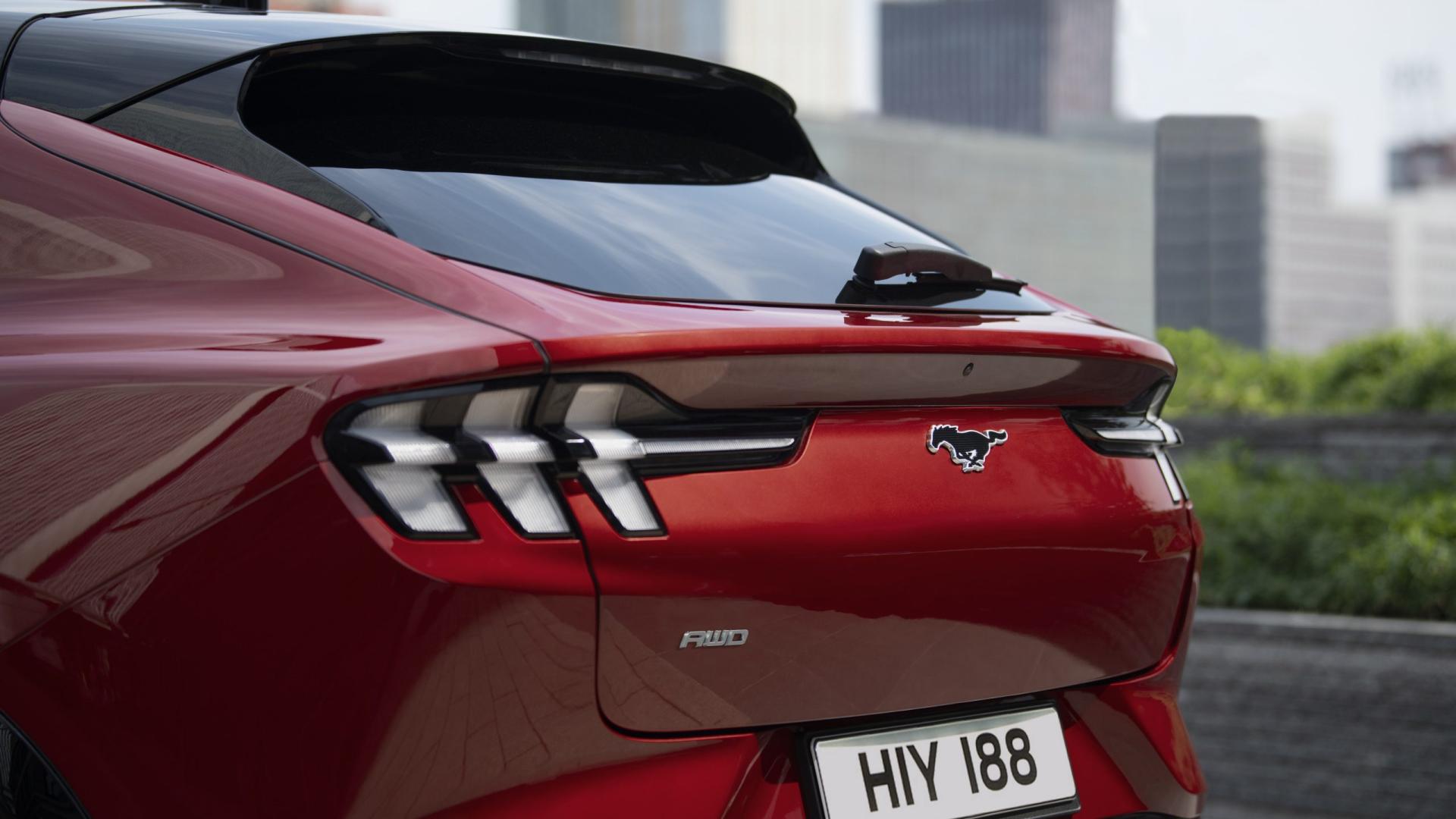 Ford Mustang Mach-E AWD Extended Range (2021) test & spec - TopGear