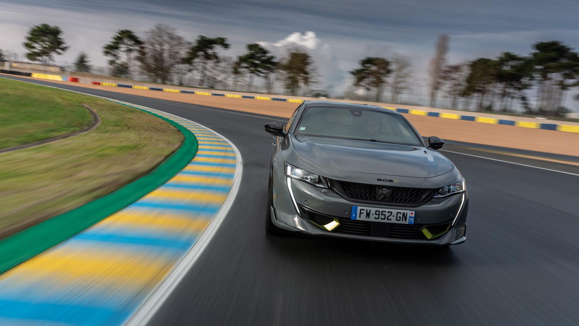 Peugeot 508 PSE HYbrid 360 (2021) Test en Specificaties - TopGear