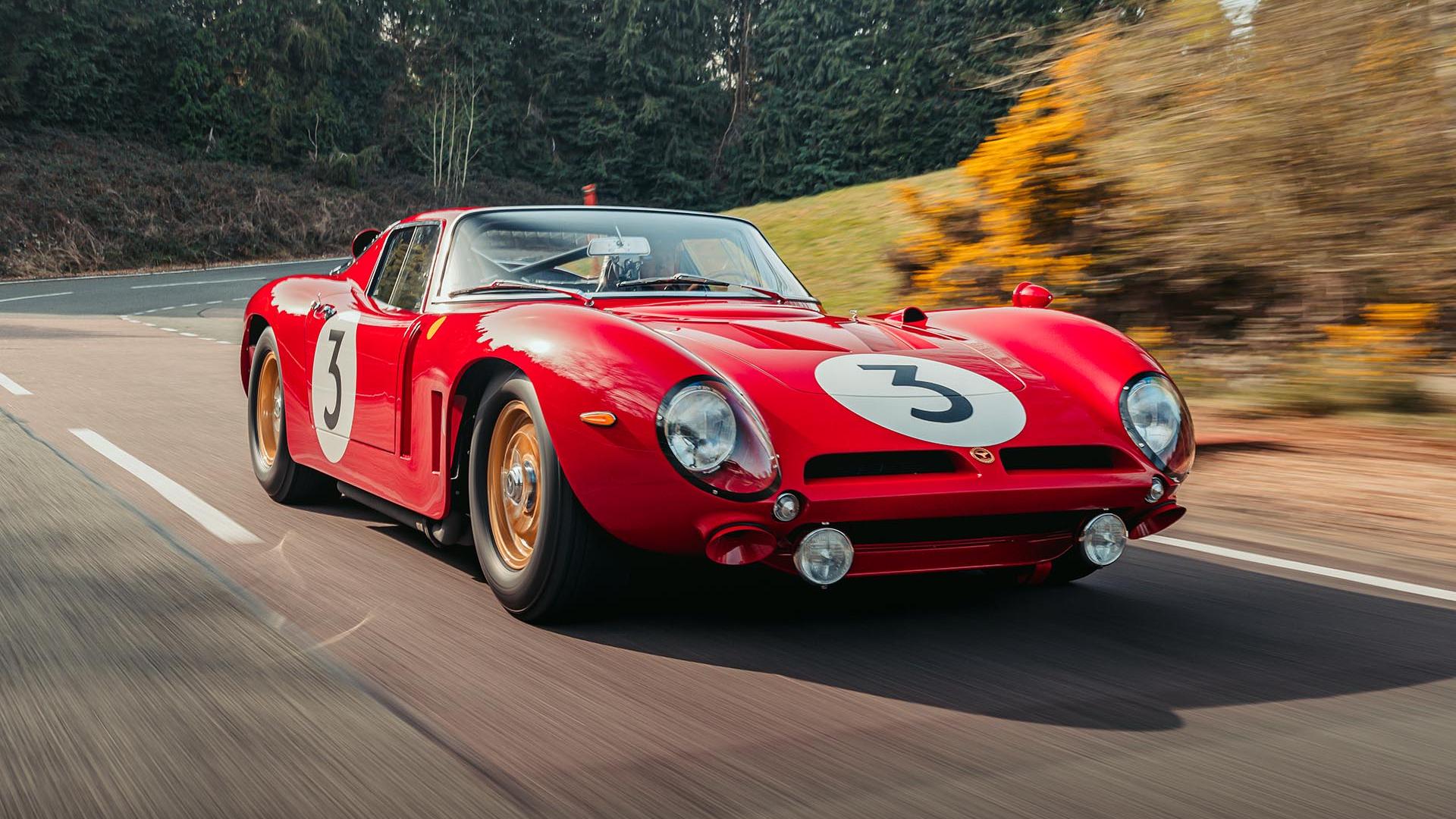 Deze Bizzarrini 5300 GT Corsa lijkt oud, maar is gloednieuw