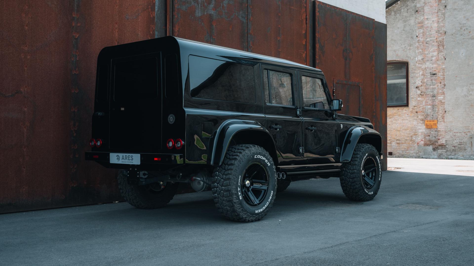 Ares maakt een gladde Defender V8 Hardtop met 350 pk - TopGear