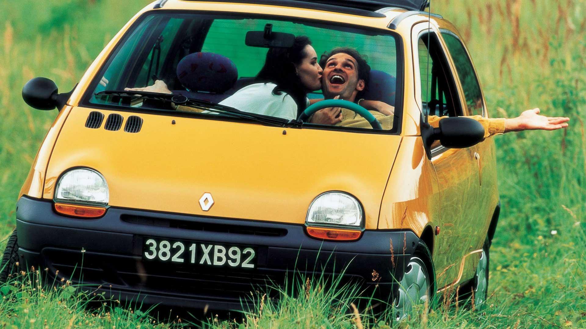 Oorsprong spellen 'Twingo' of 'gele auto' waarbij je elkaar moet slaan