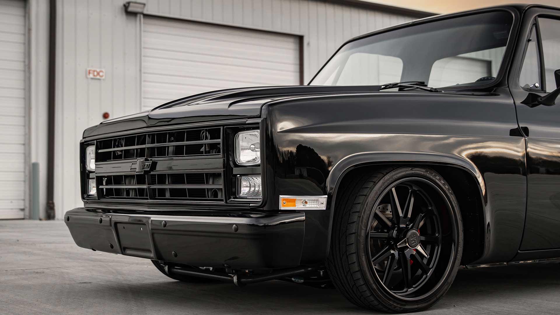 Gerestaureerde Chevrolet pick-up krijgt een dikke V8 - TopGear