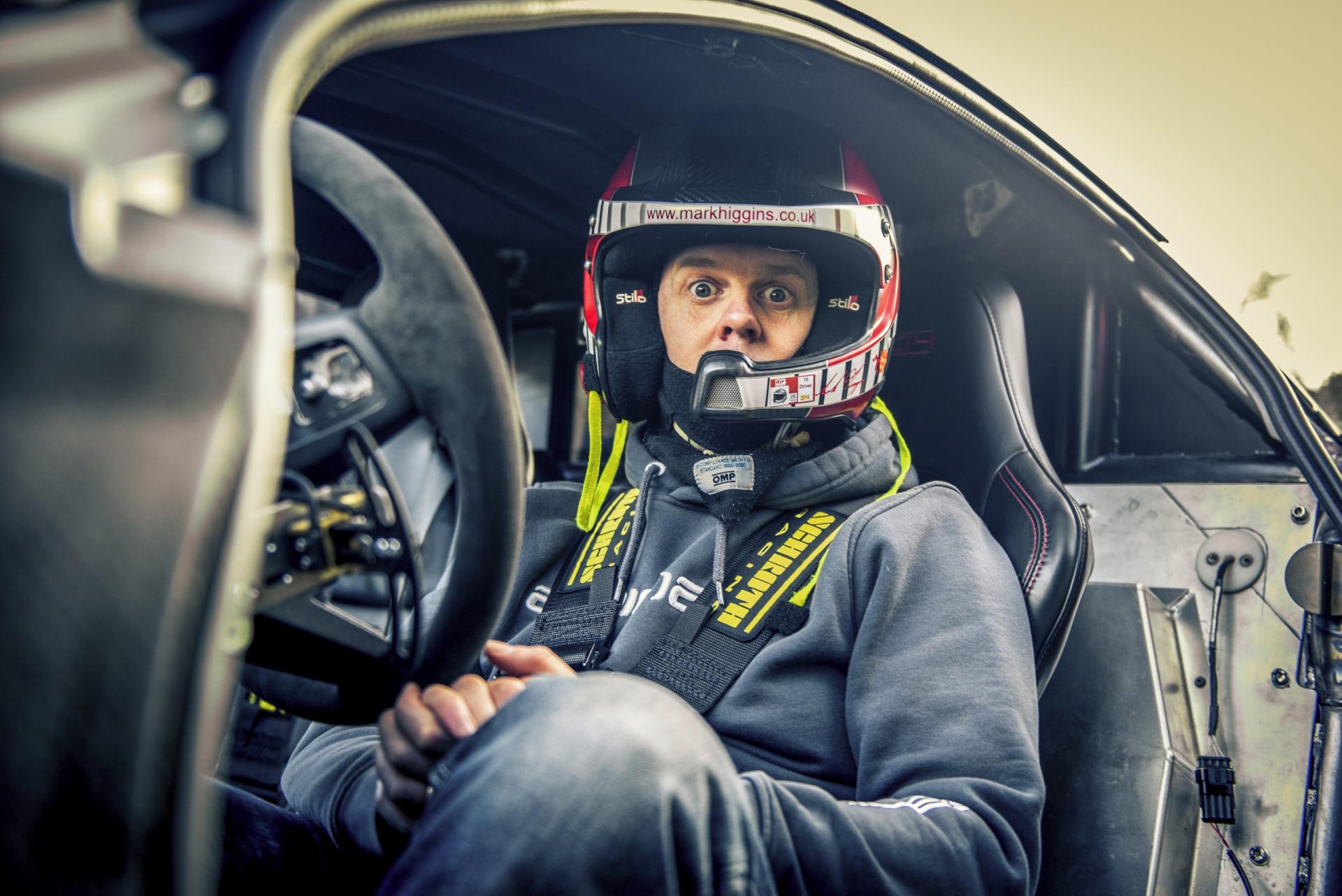 Stuntrijden 101 met Mark Higgins - TopGear Nederland