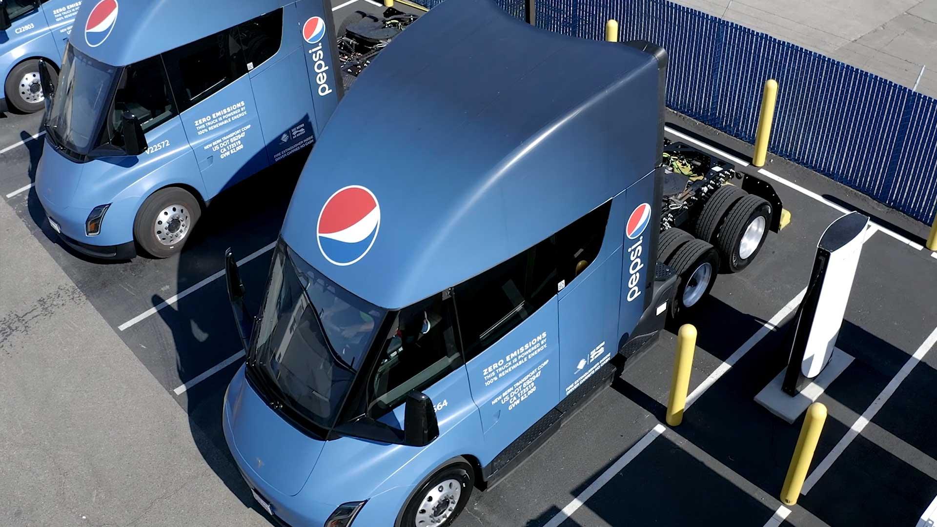 Pepsi deelt de ervaringen met elektrische vrachtwagens van Tesla