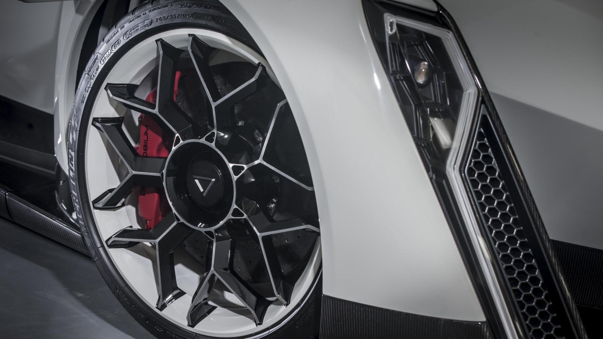 Vanda Dendrobium is ’de eerste elektrische hypercar’ - TopGear