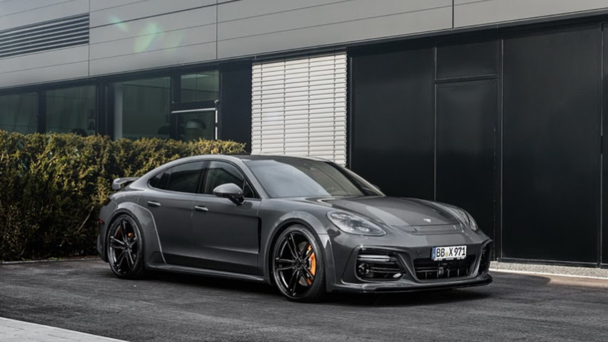 De Porsche Panamera TechArt is nog dikker dan het origineel