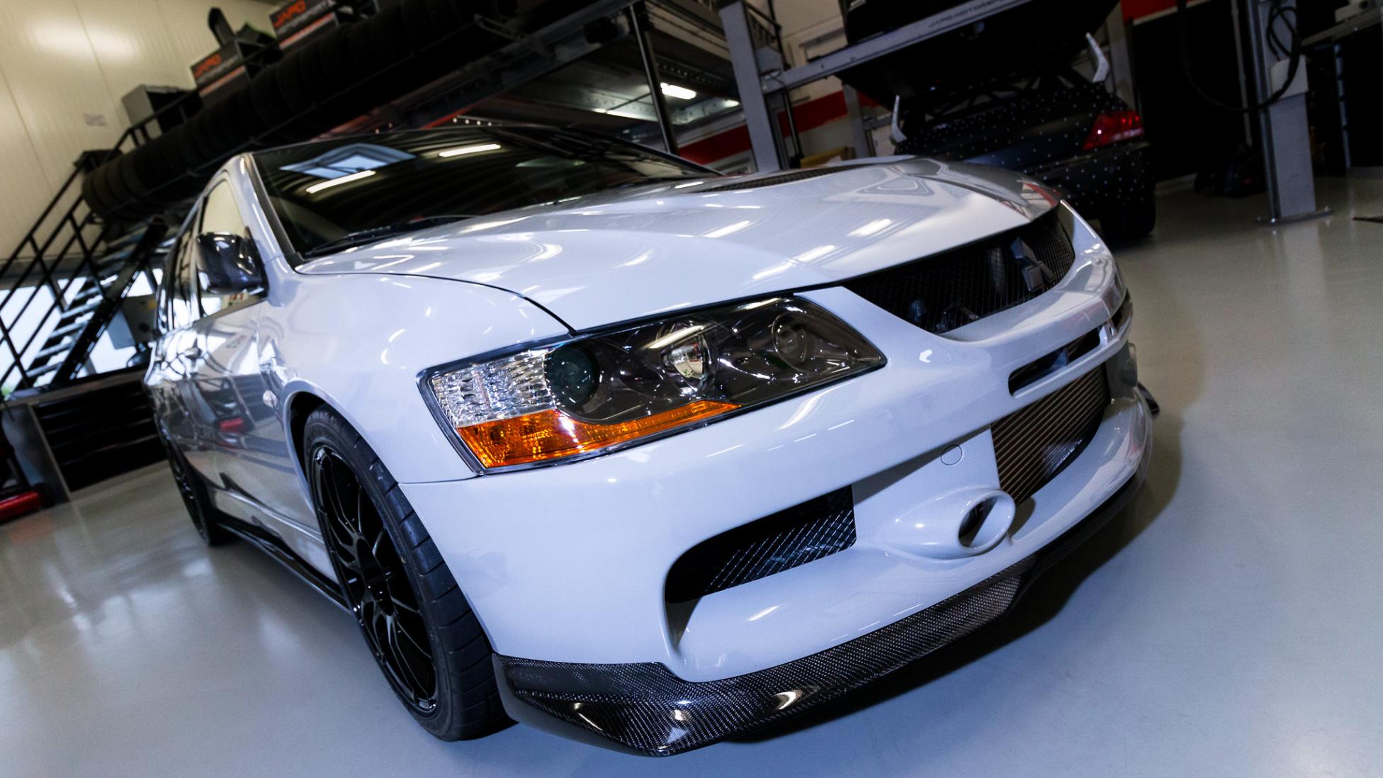 Deze linksgestuurde Mitsubishi Lancer Evolution Wagon is gloednieuw