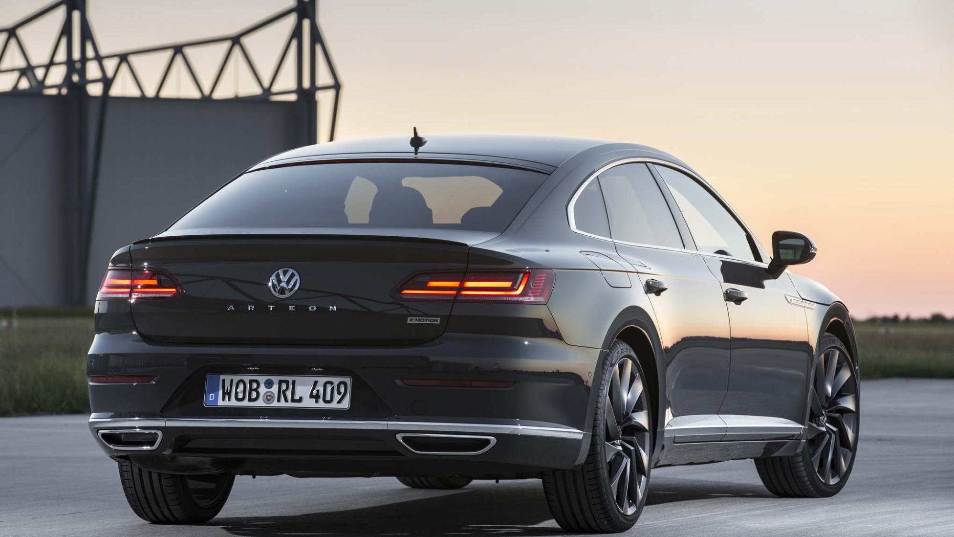 Volkswagen Arteon met VR6-motor is in de maak - TopGear
